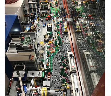 LEGO butik på nätet med varuhus i Marieberg köpcentrum Örebro - Ebrix